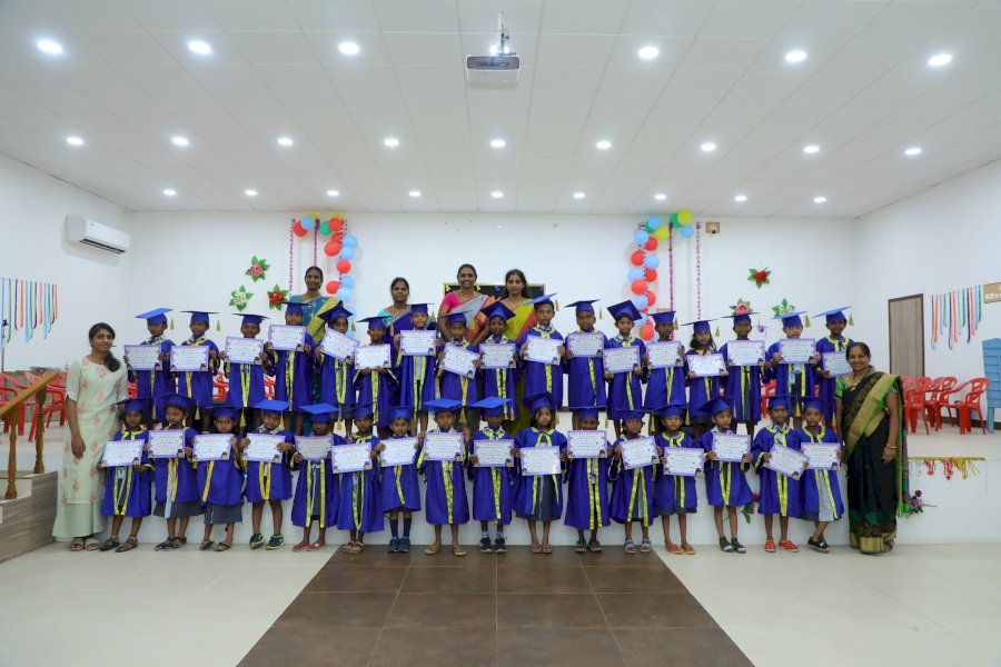 UKG Graduation – Edison G Agoram Memorial School